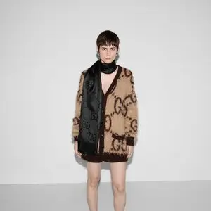 Gucci Gg Jacquard Silk Wool Shawl - Black
