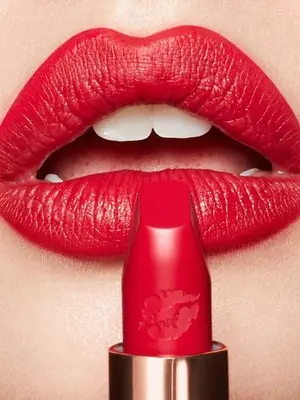 Charlotte Tilbury Hot Lips 2 Lipstick Refill - Patsy Red