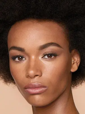 Charlotte Tilbury Light Wonder Foundation - 9 Deep