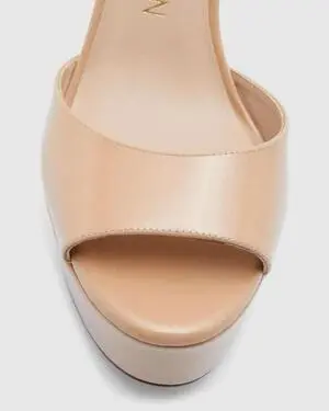 STUART WEITZMAN Platform Sandal - Adobe