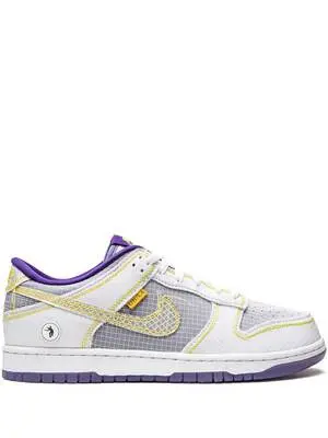 Nike X Union Dunk Low Passport Pack Sneakers - Grey