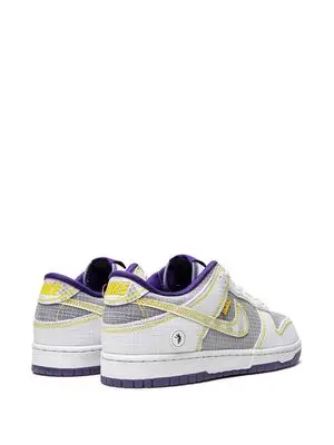 Nike X Union Dunk Low Passport Pack Sneakers - Grey