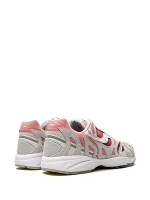 Saucony Grid Azura 2000 End. Clothing Sneakers - Pink