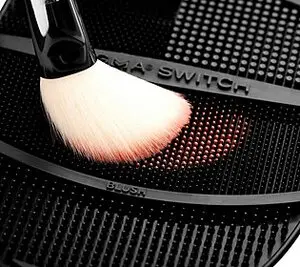 SIGMA BEAUTY Switch Brush Cleaning Mat