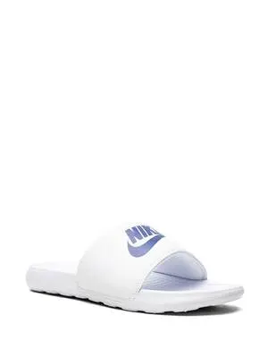 Nike Victori Slides