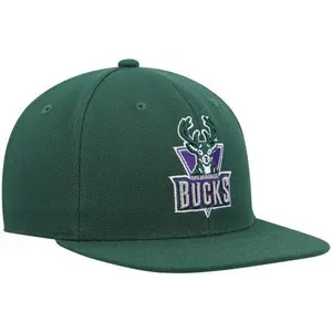 Mitchell & Ness Milwaukee Bucks Hardwood Classics Team Ground 2.0 Snapback Hat