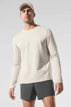 Alo Yoga Conquer Reform Crewneck Long Sleeve Top - Bone