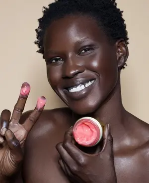 LOVINAH SKINCARE Dragon's Blood And Mastic Water Cream