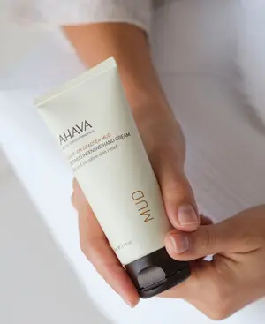 AHAVA Dermud Intensive Hand Cream