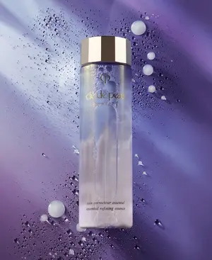 CLE DE PEAU BEAUTE Essential Refining Essence - No Color