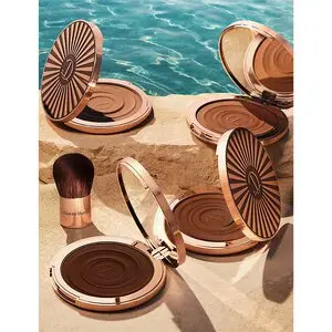 Charlotte Tilbury Beautiful Skin Bronzer Brush - One-color