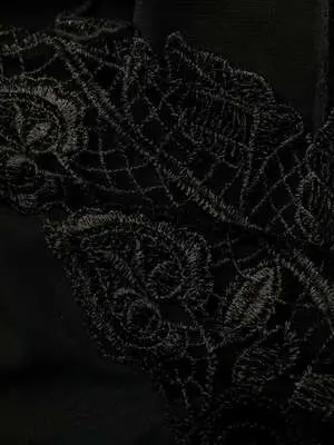 BELLE ET BON BON Bisoux Venetian Lace Robe - Black