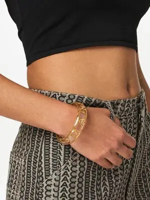 Marc Jacobs Logo Bangle - Gold