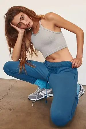 Free People Happiness Runs Crop Tank Gris Chiné