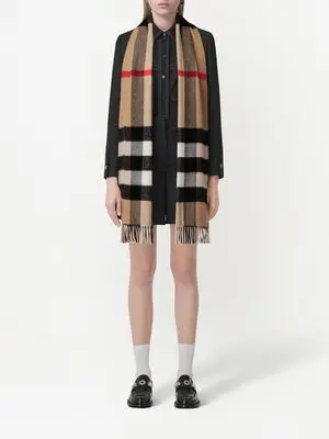Burberry Checked Cashmere Scarf - Neutrals