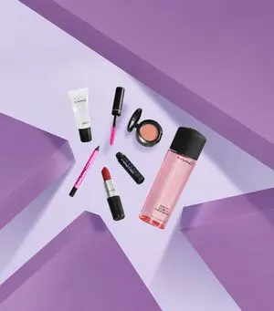 MAC COSMETICS Faves Gift Set