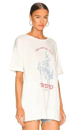 THE LAUNDRY ROOM This Ain't My First Rodeo" Graphic Tee