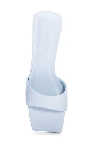 Chinese Laundry Yanda Slide Sandal
