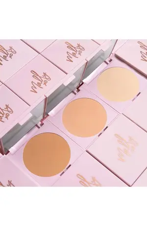 MALLY The Anti-powder Tinted Finishing Brightener