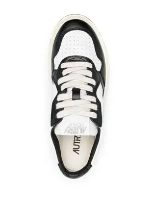 AUTRY Medalist Leather Sneakers