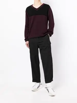 GR10K V-neck Knit Jumper
