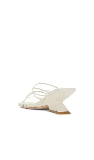 Raye Lennon Wedge In Ivory