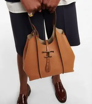 TOD'S Timeless Medium Leather Tote