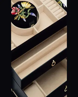 Wolf Zoe Medium Jewelry Box - Indigo