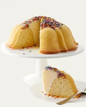 JANIE'S CAKES Celebration Pound Cake - One-color