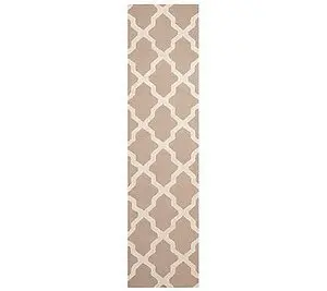 SAFAVIEH Cambridge 2'6' X 8' Rug - One-color