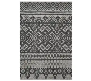 SAFAVIEH Taos Area Rug 5'1' X 7'6 - One-color