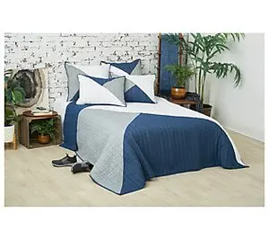 C&F HOME Asymmetrical 1-piece Cotton King Quilt - One-color