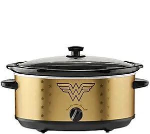 WONDER WOMAN Dc Comics 7-qt Oval Slow Cooker - One-color