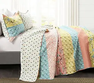 LUSH DECOR Royal Empire 3-piece King Quilt By - One-color