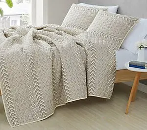 BROOKLYN LOOM Chase King Quilt Set