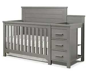 SORELLE Farmhouse Crib And Baby Changer - One-color