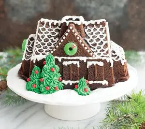 NORDICWARE Gingerbread House Bundt Pan & Cake X Set