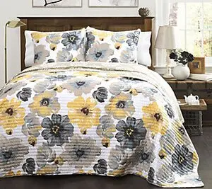 LUSH DECOR Leah 3-piece King Quilt Set By - One-color