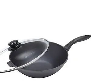 SWISS DIAMOND Classic 11.8' Wok W/ Lid - One-color
