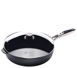 SWISS DIAMOND Classic 5.8-qt Covered Saute Pan Ith Handle - One-color