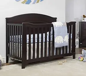 SORELLE Berkley Round Top Panel Crib
