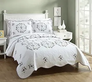 MODERN HEIRLOOM Gwen King Quilt Set 3 Piece - One-color