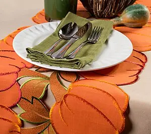 DESIGN IMPORTS Embroidered Pumpkins Table Runne R
