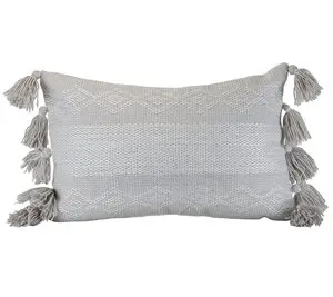 FORESIDE HOME & GARDEN Diamond Hand Woven 14x22 Throw Pillow - One-color