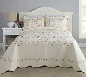 MODERN HEIRLOOM Felisa King Bedspread