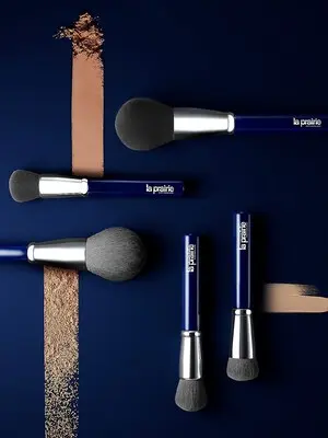 La Prairie Loose Powder Brush