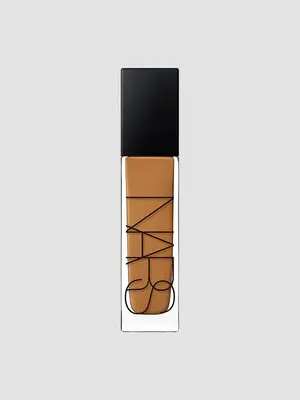 NARS Natural Radiant Longwear Foundation Macao