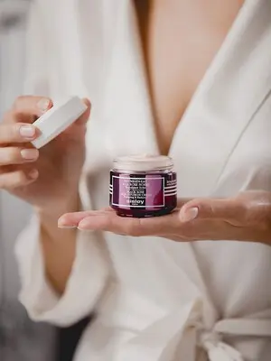 Sisley Black Rose Skin Infusion Cream