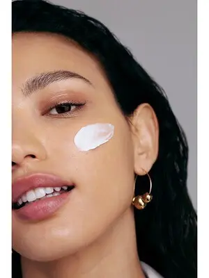 U BEAUTY The Multimodal Defender Spf 30