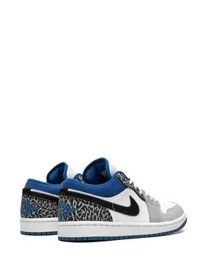 JORDAN 1 Low Se True Blue Sneakers - White
